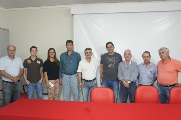 Prefeitura Municipal de Jacarezinho - PR